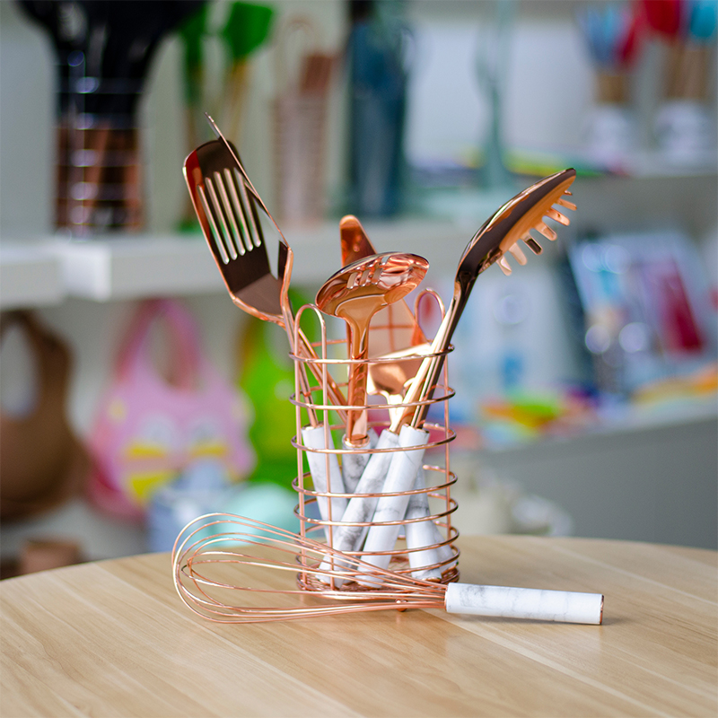 How to Clean and Maintain Stainless Steel Kitchen Utensils