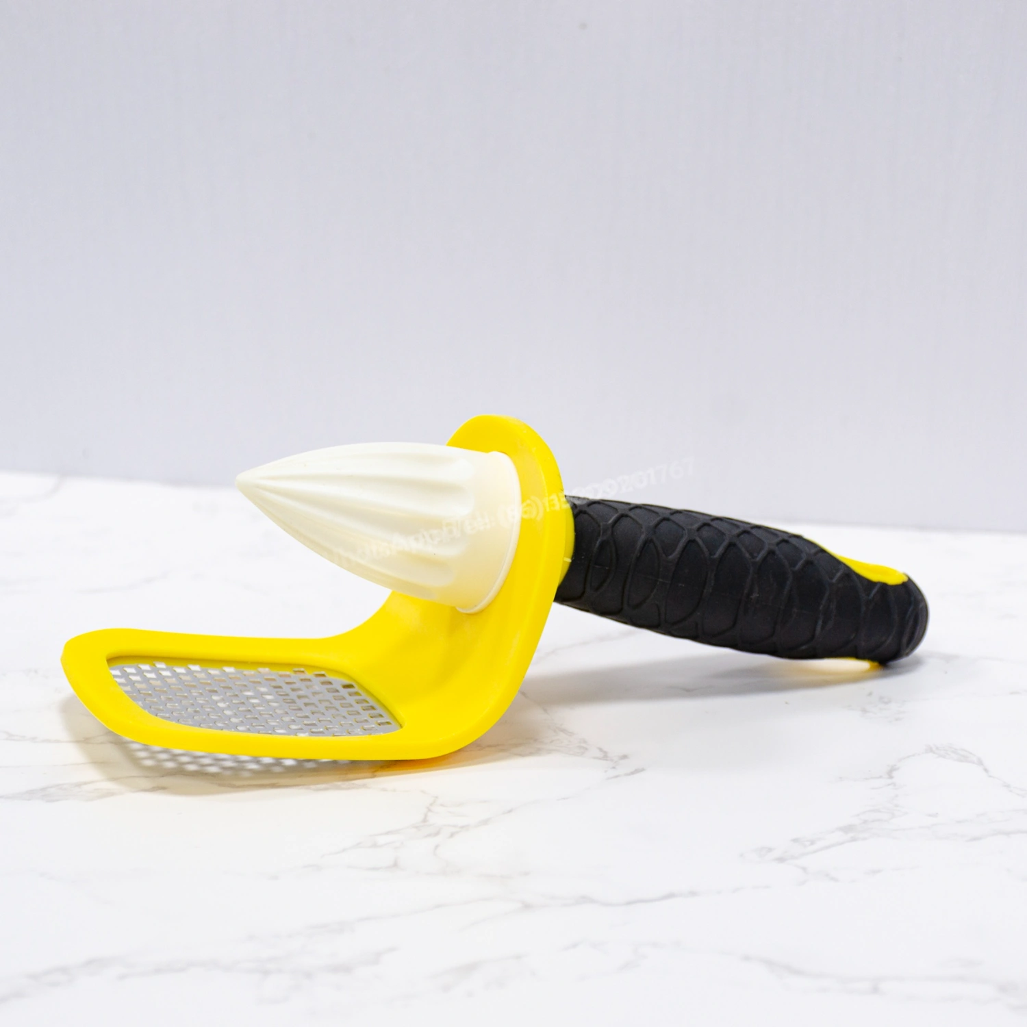 Sourcing Lemon Squeezer from China Kitchenware Factory As A Promotional ...